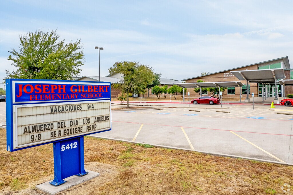 Joseph Gilbert Elementary School, Rankings & Reviews - Homes.com