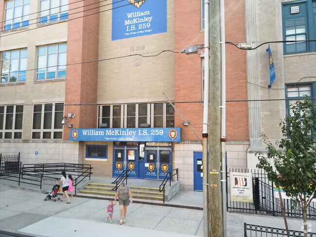 Junior High School 259 William McKinley, Rankings & Reviews - Homes.com