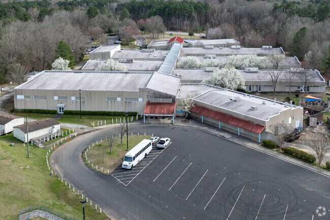 Sherwood Githens Middle, Rankings & Reviews - Homes.com