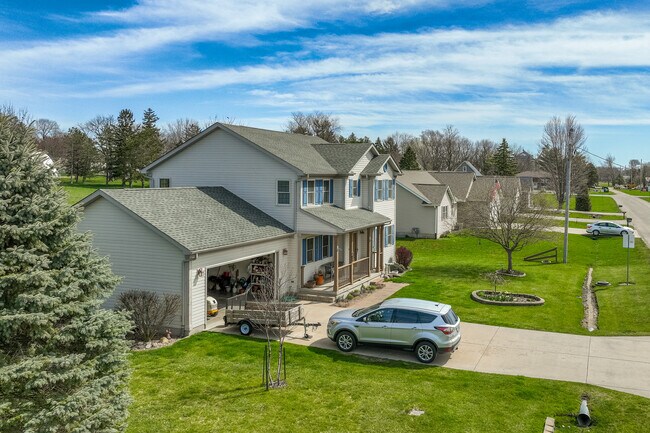 Paw Paw, IL City Guide | About Living in Paw Paw - Homes.com