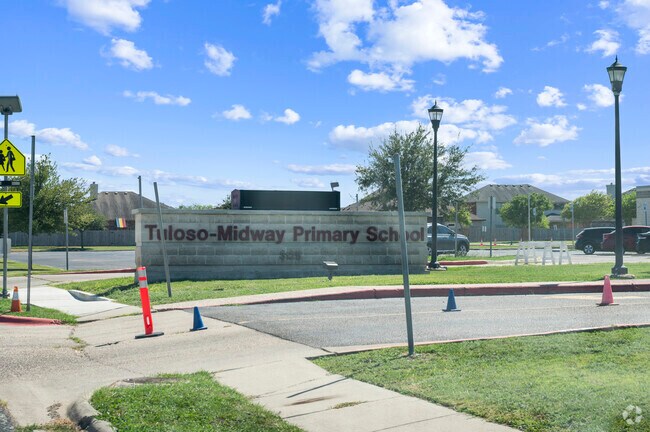 Tuloso-Midway Primary School, Rankings & Reviews - Homes.com