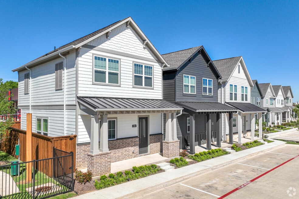 Mission Town Square - 760 W Bedford Euless Rd, Hurst, TX | Homes.com