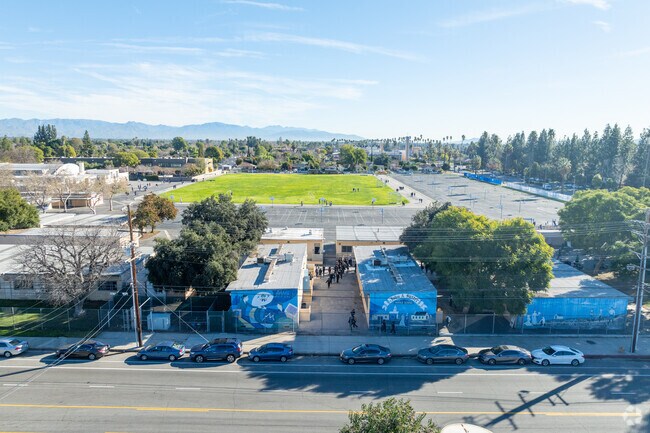 Ingenium Charter Middle School, Los Angeles CA Rankings & Reviews - Homes.com