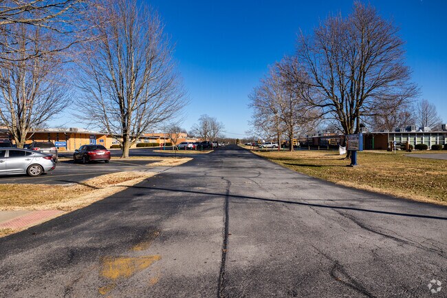 Daniel Webster Elementary School, Rankings & Reviews - Homes.com