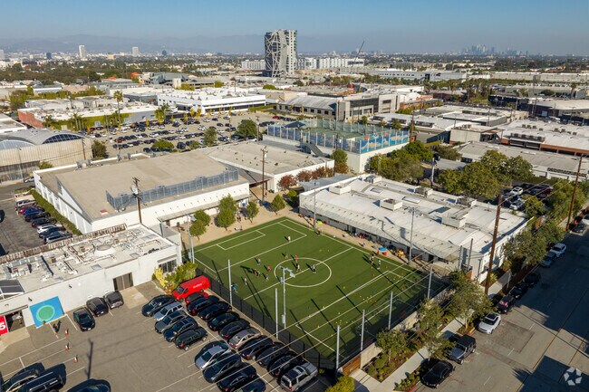 The Willows Community School, Rankings & Reviews - Homes.com