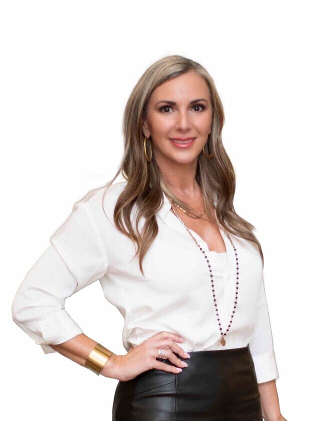 Ashley Moss | Real Estate Agent in Fort Worth, - Homes.com