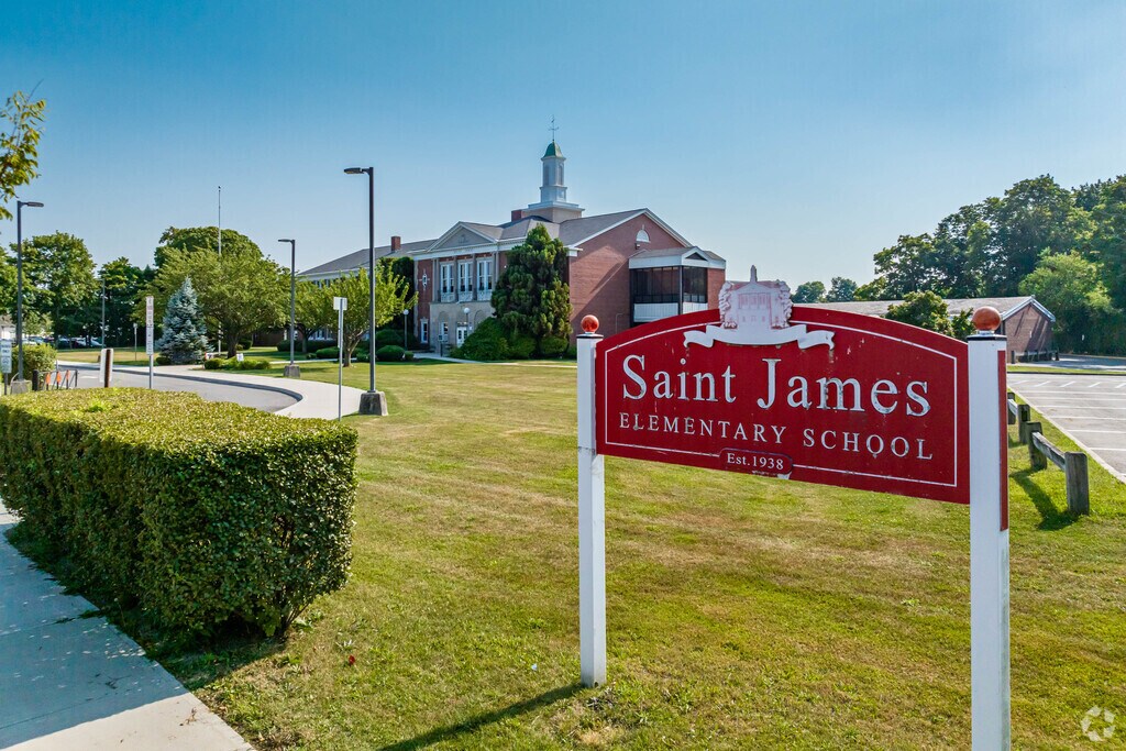 Saint James Elementary School, Rankings & Reviews - Homes.com