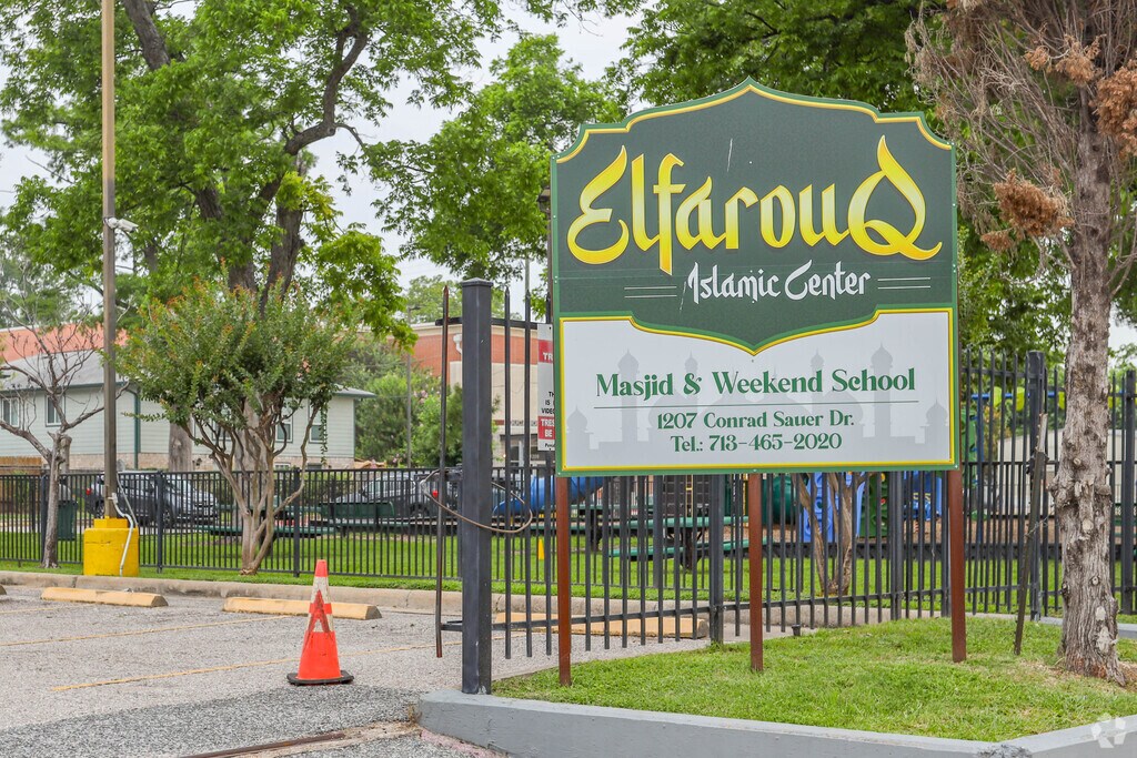 ILM Academy, Rankings & Reviews - Homes.com