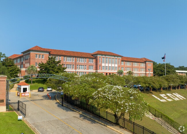 Leon High School, Rankings & Reviews - Homes.com