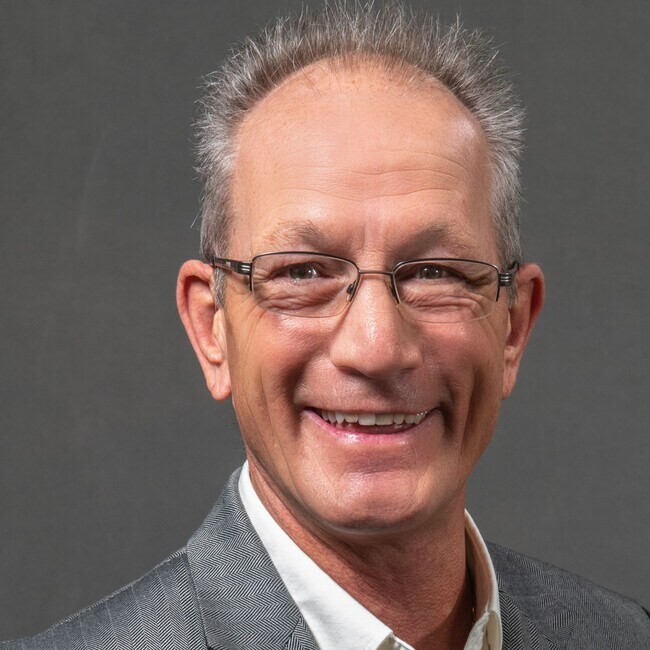 Gregory Pinns | Real Estate Agent in Addison, IL - Homes.com