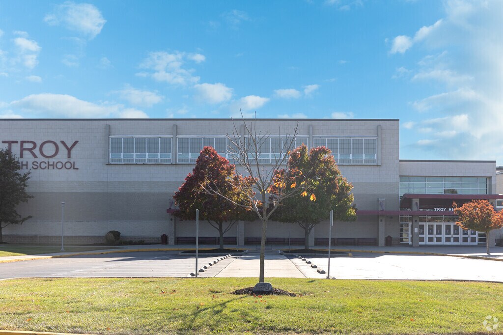 Troy High School, Rankings & Reviews - Homes.com