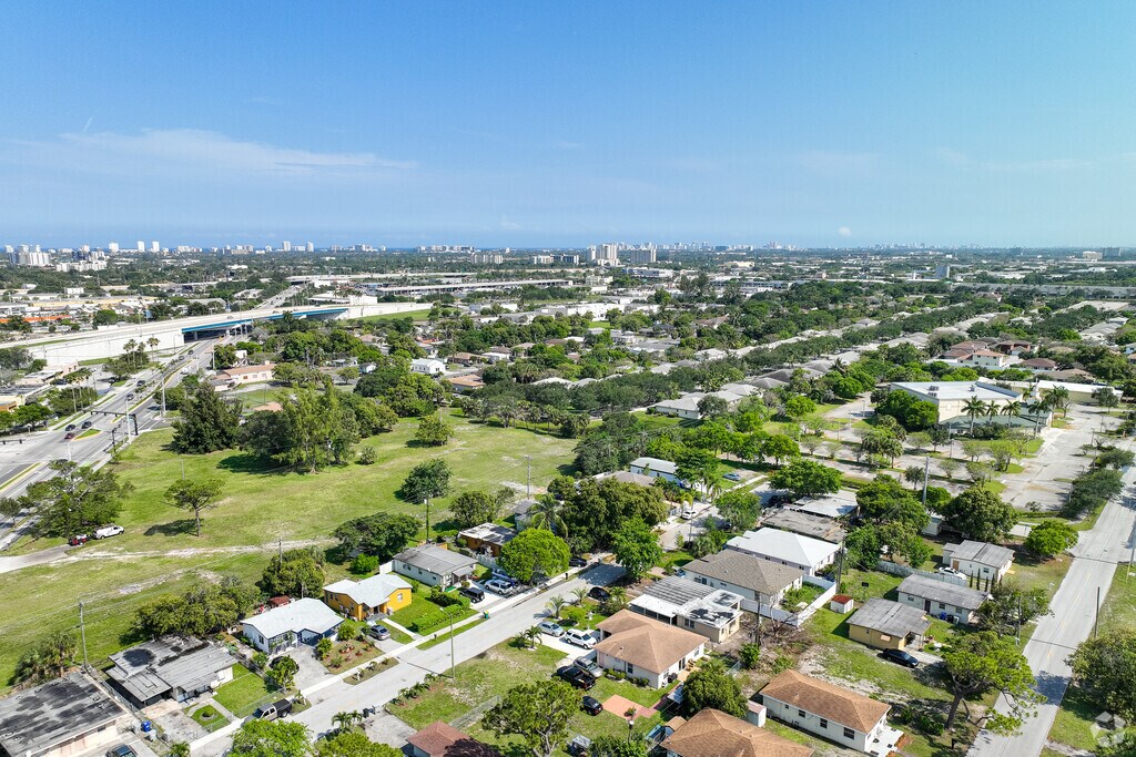 741 NW 17th Terrace, Pompano Beach, FL 33069 | MLS# A11515890 | Homes.com