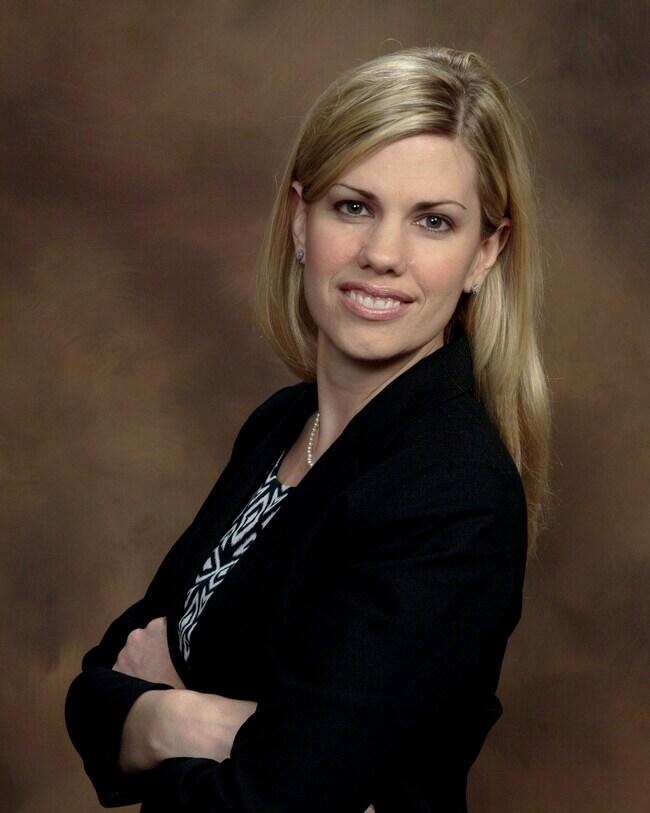 Elizabeth Adcock Real Estate Agent In Washington Dc