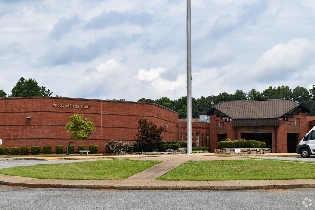 Sequoyah High School, Rankings & Reviews - Homes.com