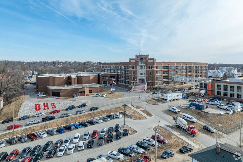 Ottumwa High School, Ottumwa IA Rankings & Reviews - Homes.com