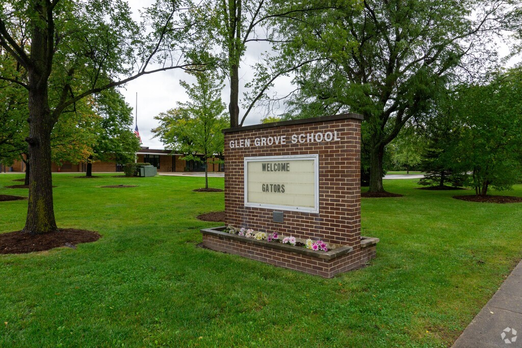 Glen Grove Elementary School in Glenview, IL - Homes.com Glen Grove Elementary School in Glenview, IL - Homes.com