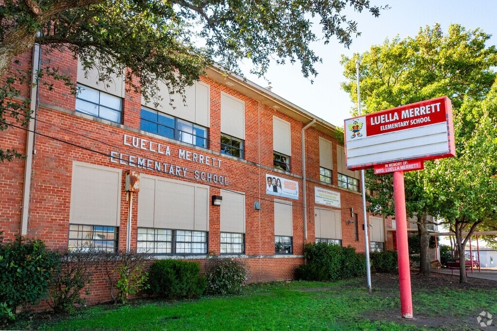 Luella Merrett Elementary School, Fort Worth TX Rankings & Reviews - Homes.com
