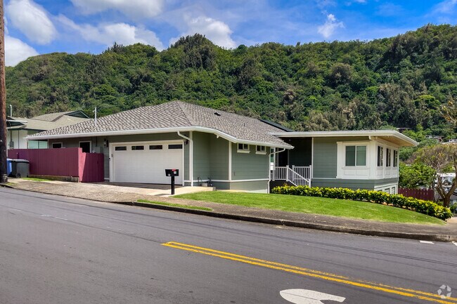About Nuuanu-Punchbowl | Schools, Demographics, Things to Do - Homes.com
