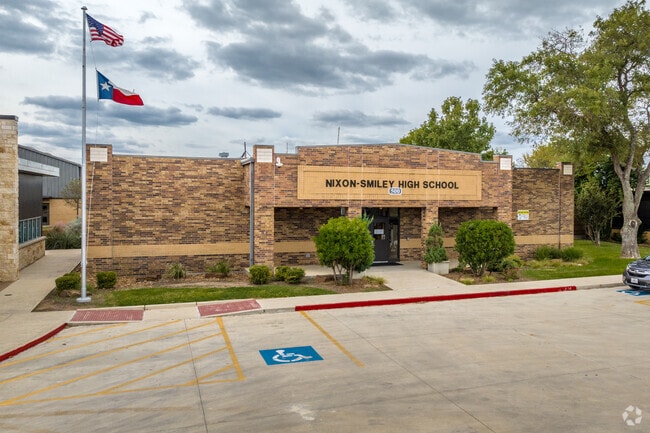 Nixon-Smiley High School, Rankings & Reviews - Homes.com