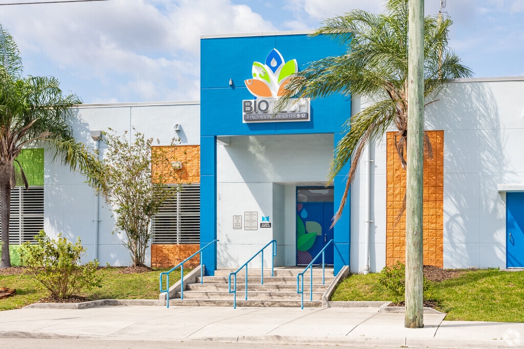 BioTECH at Richmond Heights 9-12 High School, Rankings & Reviews ...