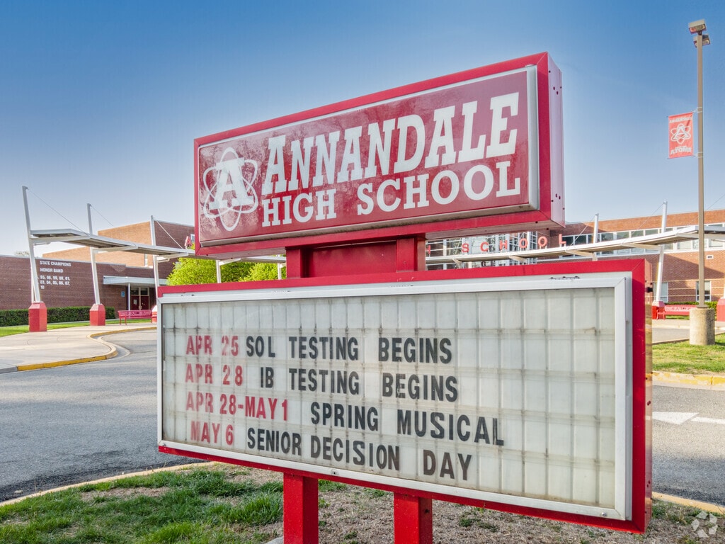 Annandale High School, Rankings & Reviews - Homes.com