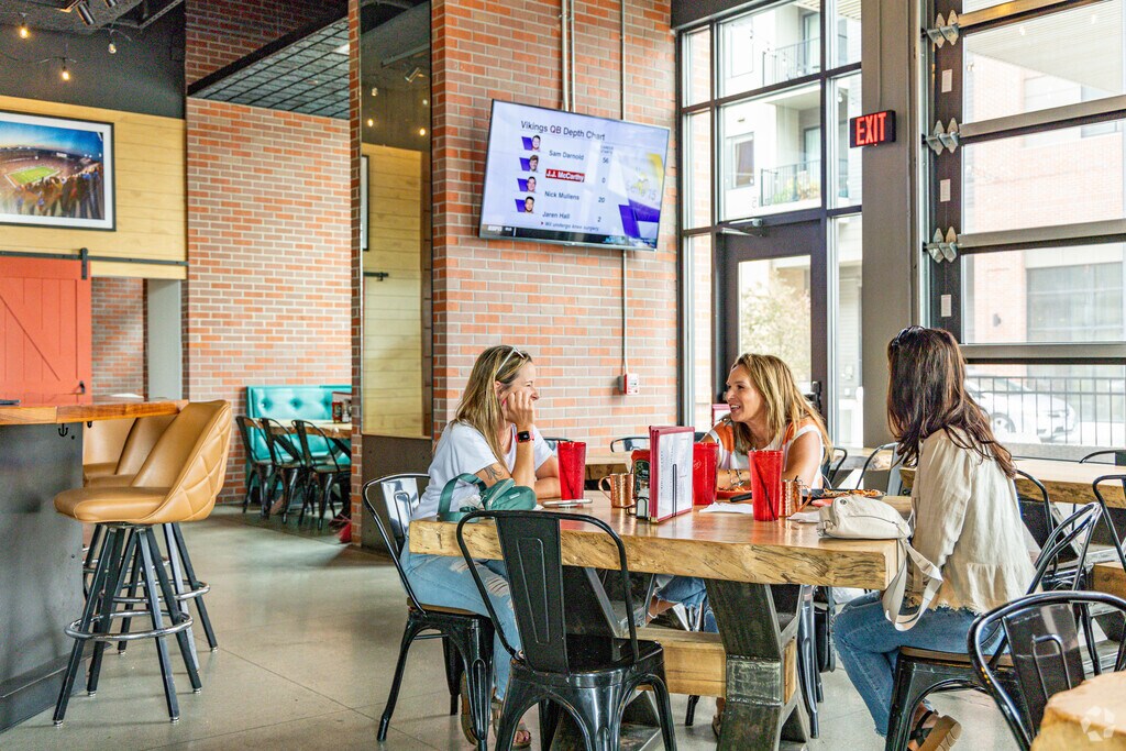 About University Place | Schools, Demographics, Things to Do - Homes.com About University Place | Schools, Demographics, Things to Do - Homes.com