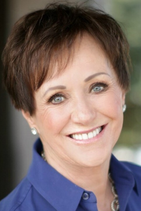 Sally Randall Real Estate Agent In Pine Az