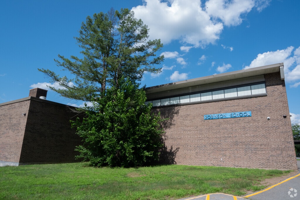 Col John Robinson, Rankings & Reviews - Homes.com