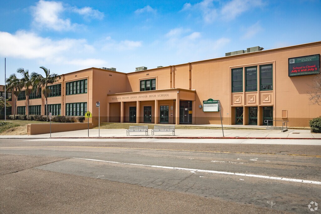 Richard Henry Dana Middle School, San Diego CA Rankings & Reviews - Homes.com