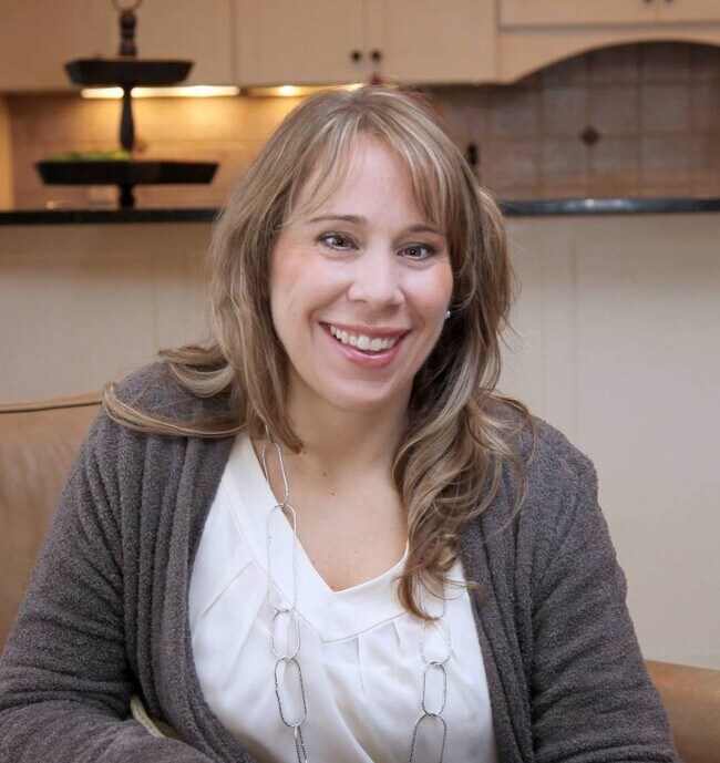 Alyssa Hurlock | Real Estate Agent in Apple Valley, MN - Homes.com Alyssa Hurlock | Real Estate Agent in Apple Valley, MN - Homes.com