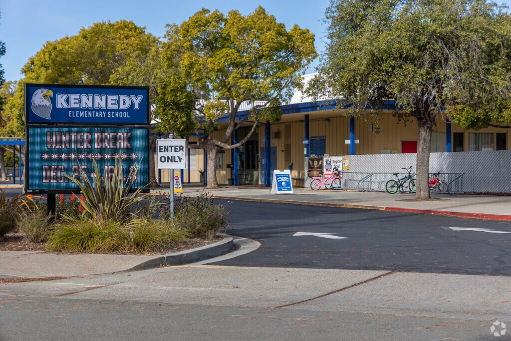 John F. Kennedy Elementary School, Rankings & Reviews - Homes.com