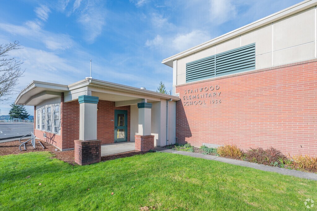 Stanwood Elementary School in Stanwood, WA - Homes.com