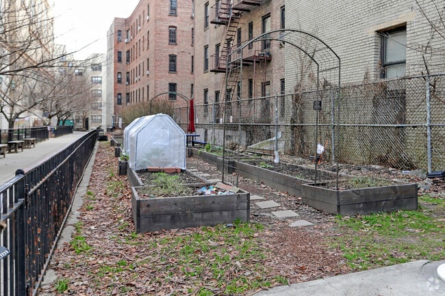 P.S. 85 Great Expectations in Bronx, NY - Homes.com