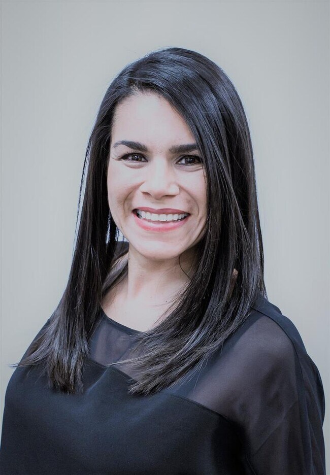 Anel Dade Real Estate Agent In Holladay Ut