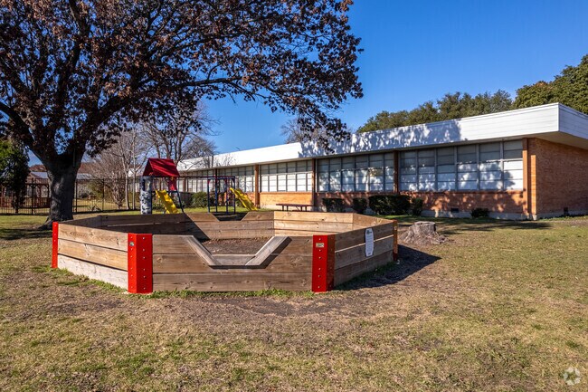 Martha Turner Reilly Elementary School, Rankings & Reviews - Homes.com