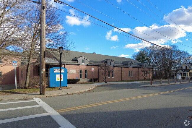 Roosevelt Elementary School, Rankings & Reviews - Homes.com Roosevelt Elementary School, Rankings & Reviews - Homes.com