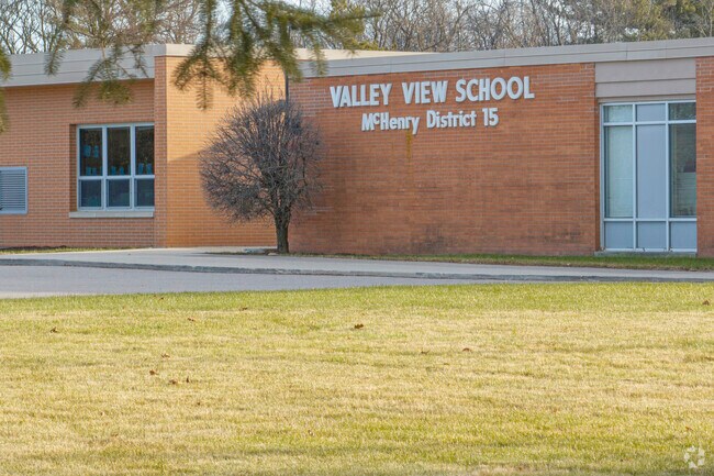 Valley View Elementary School, McHenry IL Rankings & Reviews - Homes.com