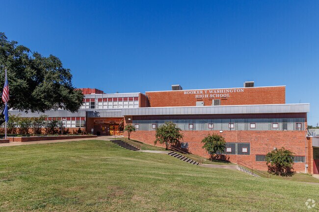 Booker T. Washington New Technology High School, Rankings & Reviews - Homes.com