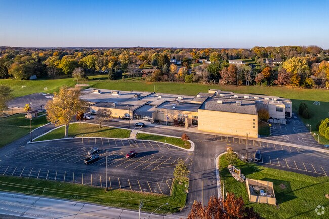 Richmond School District, Rankings & Reviews - Homes.com