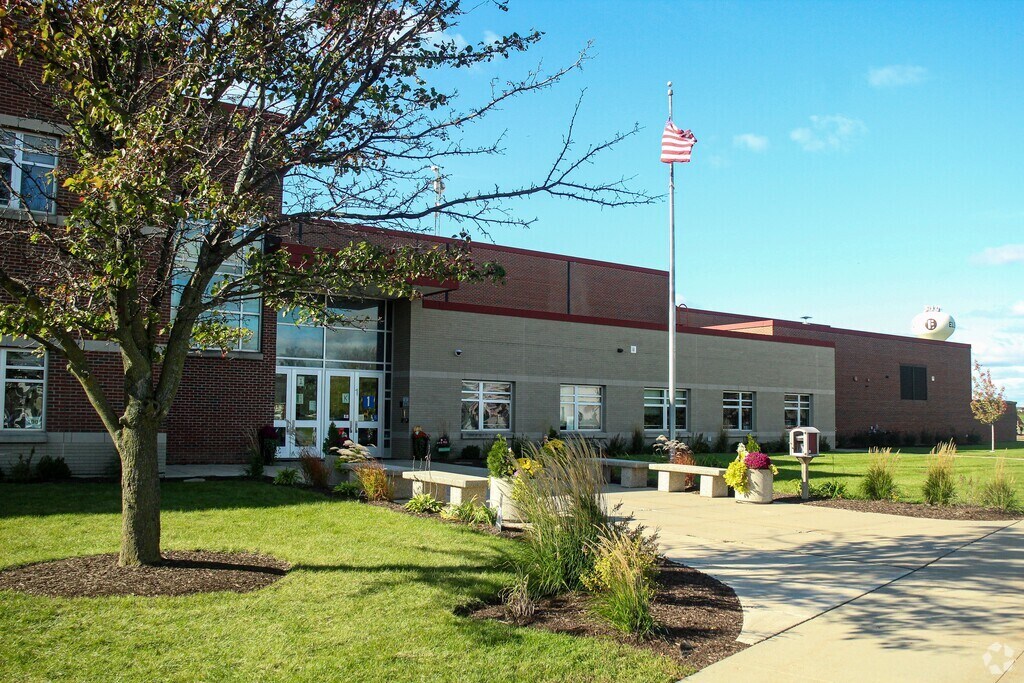 Kaneland Blackberry Creek Elementary School in Elburn, IL - Homes.com
