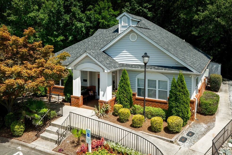 Huntersville Commons - 10505 Huntersville Cmns Dr, Huntersville, NC ... Huntersville Commons - 10505 Huntersville Cmns Dr, Huntersville, NC ...