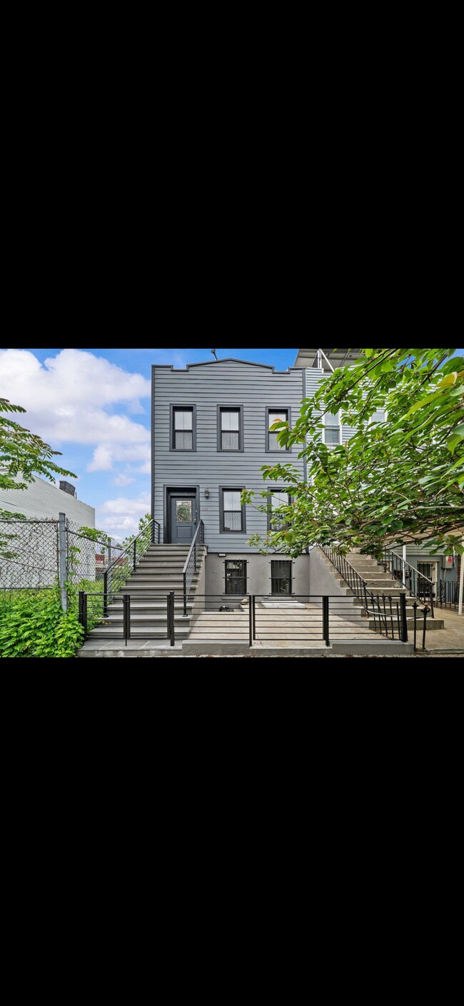 2105A Pacific St Unit Bed Stuyvesant 2Br’s, Brooklyn, NY 11233 | Homes.com
