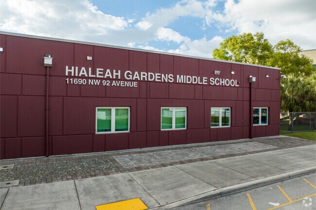 Hialeah Gardens Middle School, Rankings & Reviews - Homes.com