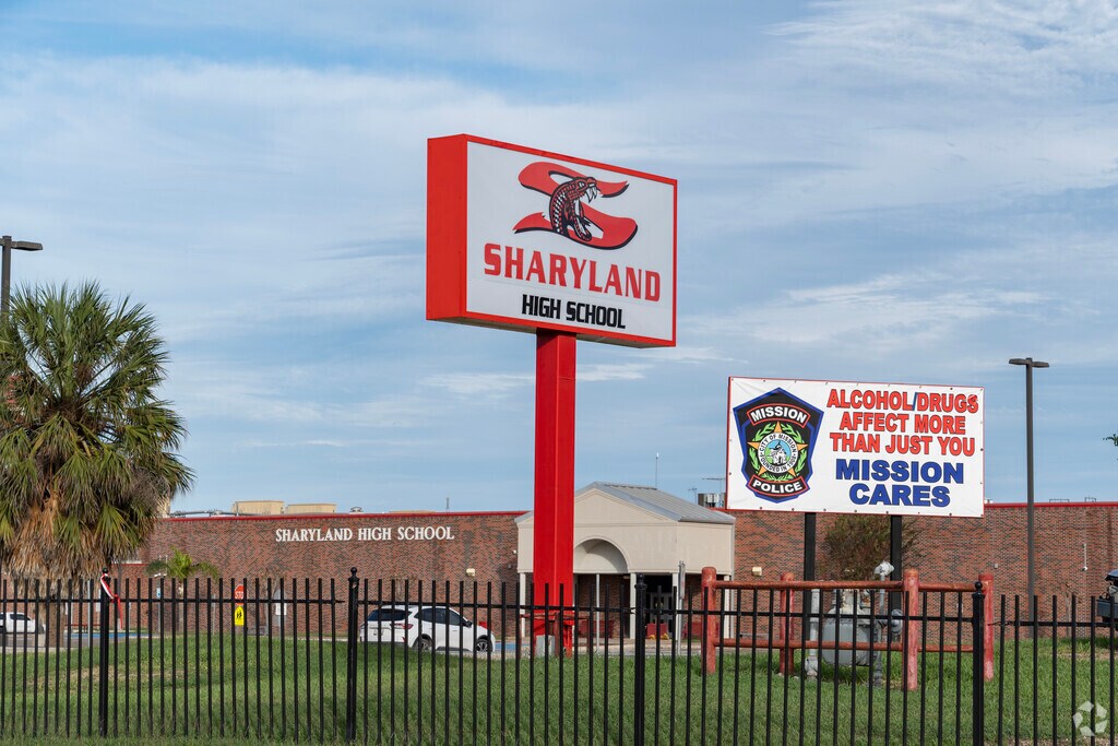 Sharyland High School, Rankings & Reviews - Homes.com