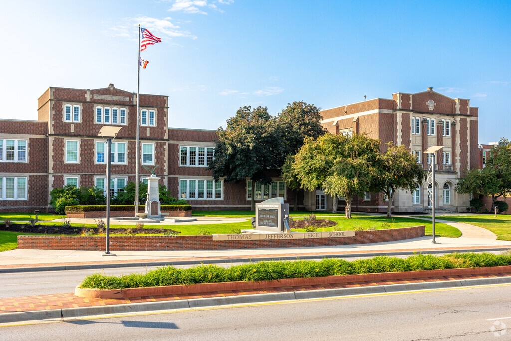 Thomas Jefferson High School, Rankings & Reviews - Homes.com
