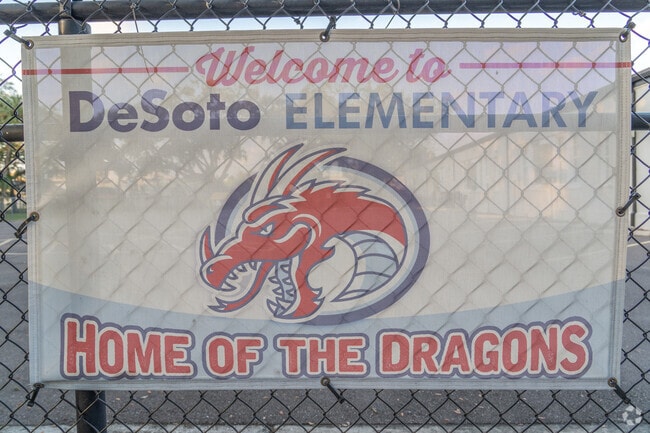 Desoto Elementary School, Rankings & Reviews - Homes.com