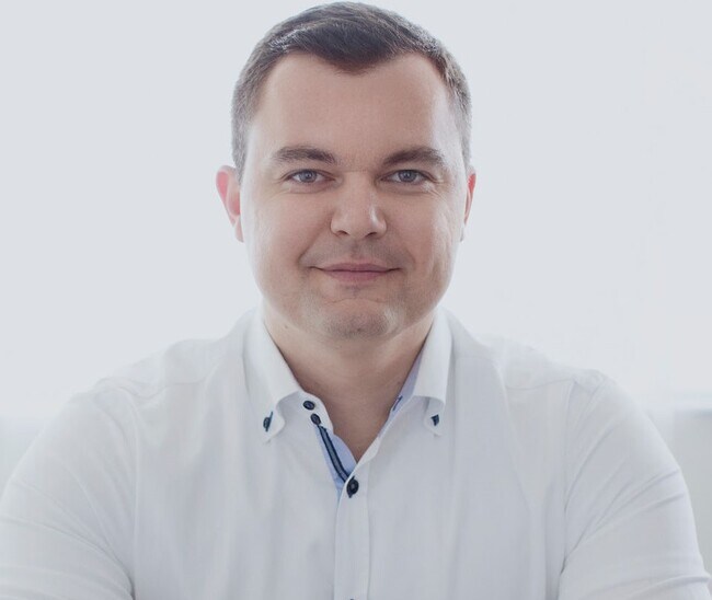 Oleg Komarnytskyy | Real Estate Agent in Des Plaines, IL - Homes.com Oleg Komarnytskyy | Real Estate Agent in Des Plaines, IL - Homes.com