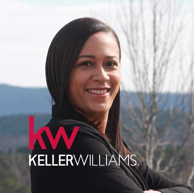 Tiffany Seals Real Estate Agent In Trussville Al