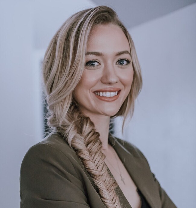 Amy Graves Real Estate Agent In Coos Bay Or