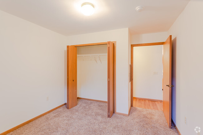 Buckhorn Station Apartment Homes - 4560 S Nicholson Ave, Cudahy, WI ... Buckhorn Station Apartment Homes - 4560 S Nicholson Ave, Cudahy, WI ...